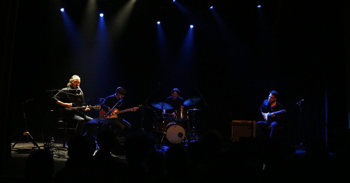 Ein Spiel mit dem Publikum – Stephan Eicher und Roman Nowka's Hot 3 ...